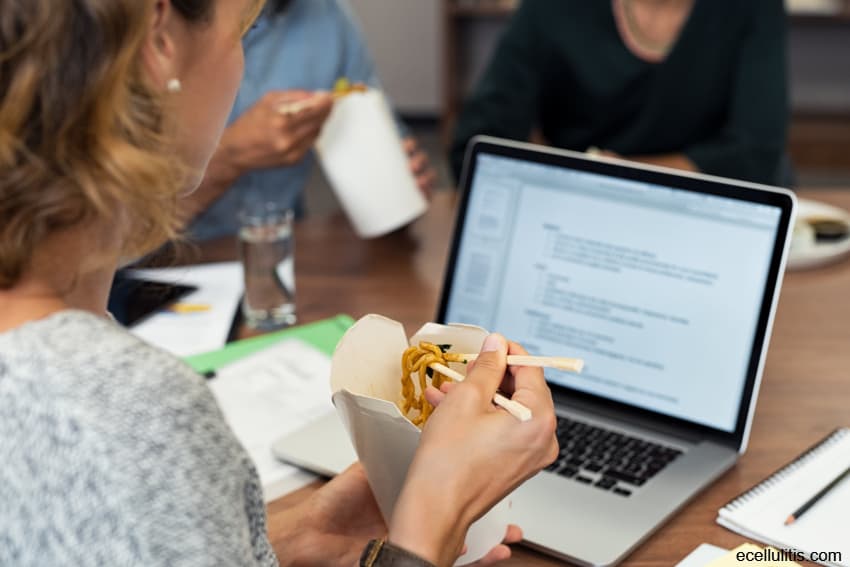 8 Proven Ways To Eat Healthy At Work